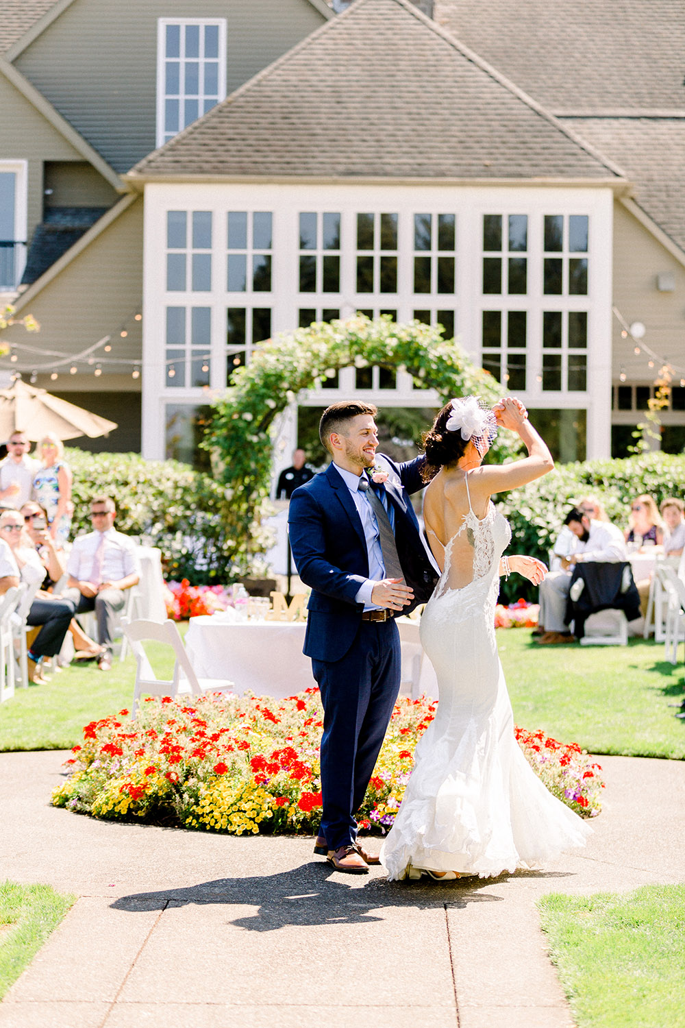 Michelle + Jason Oregon Golf Club Wedding - deylahussphotography.com